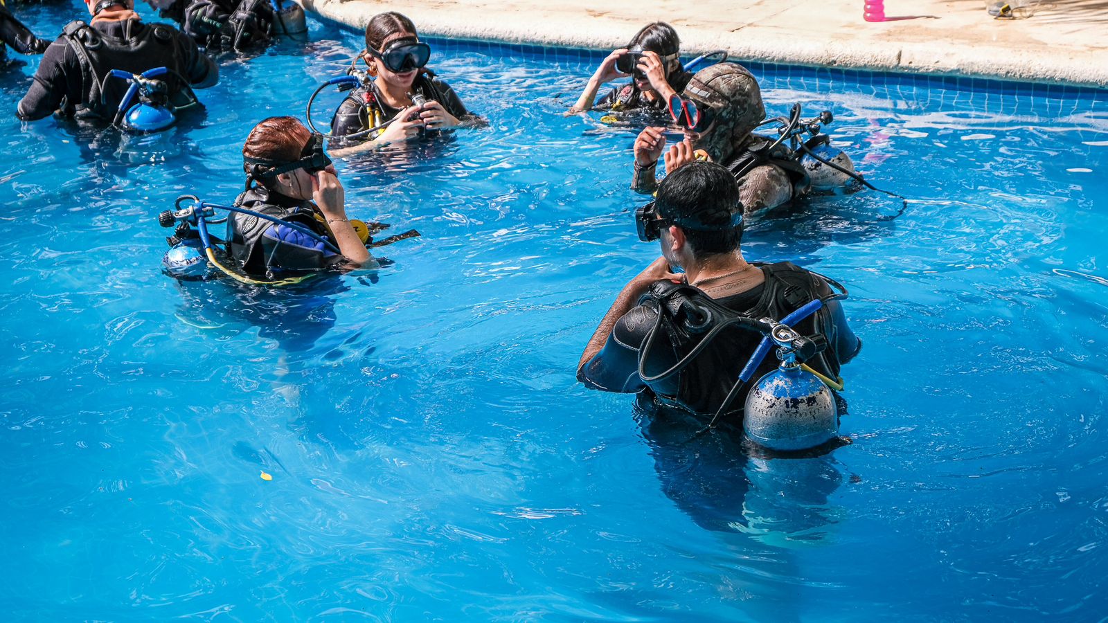 Sumérgete en las Profundidades: Guía para Principiantes de Buceo en ...